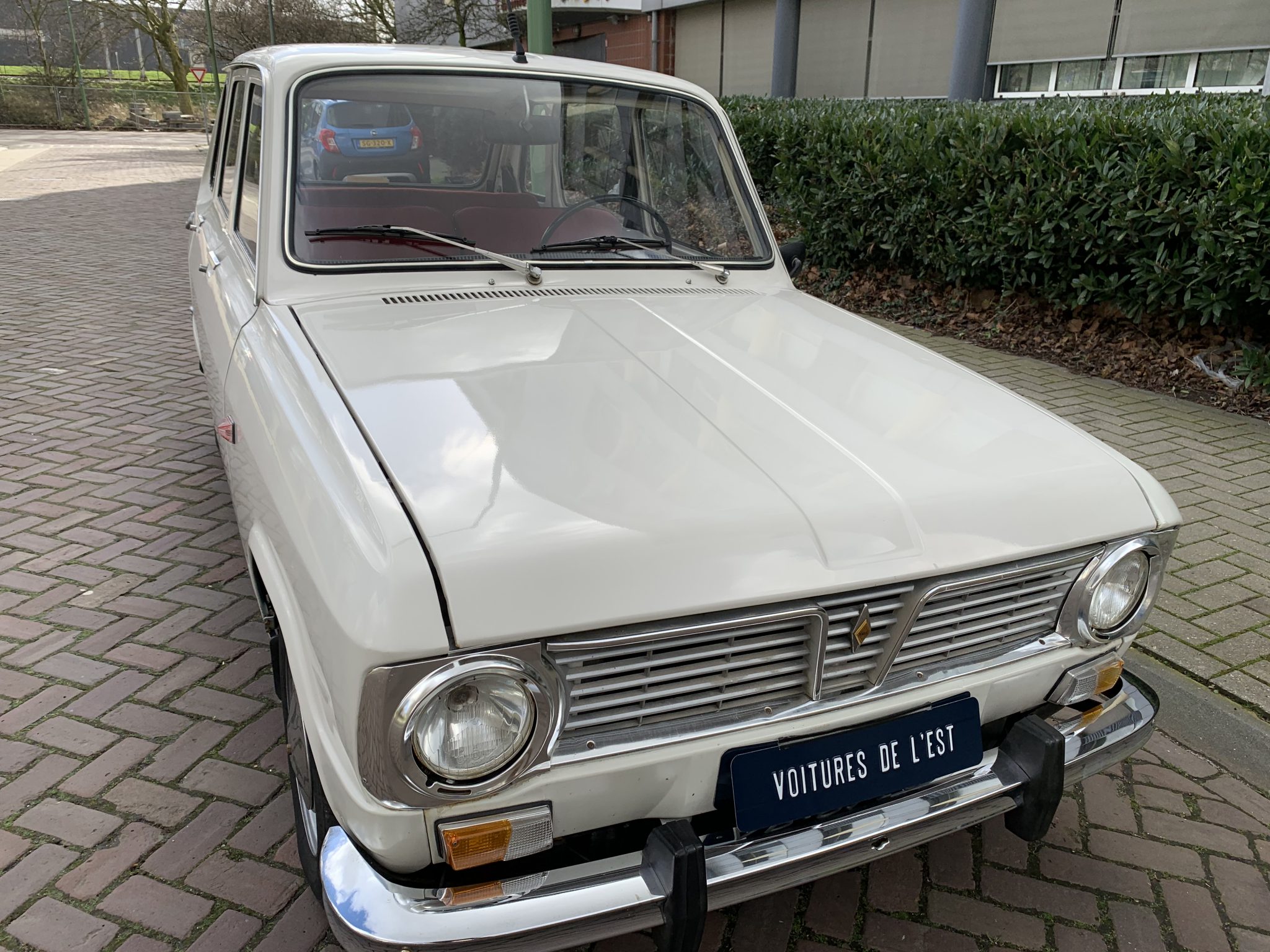 Renault R6 – Voitures De l ’Est