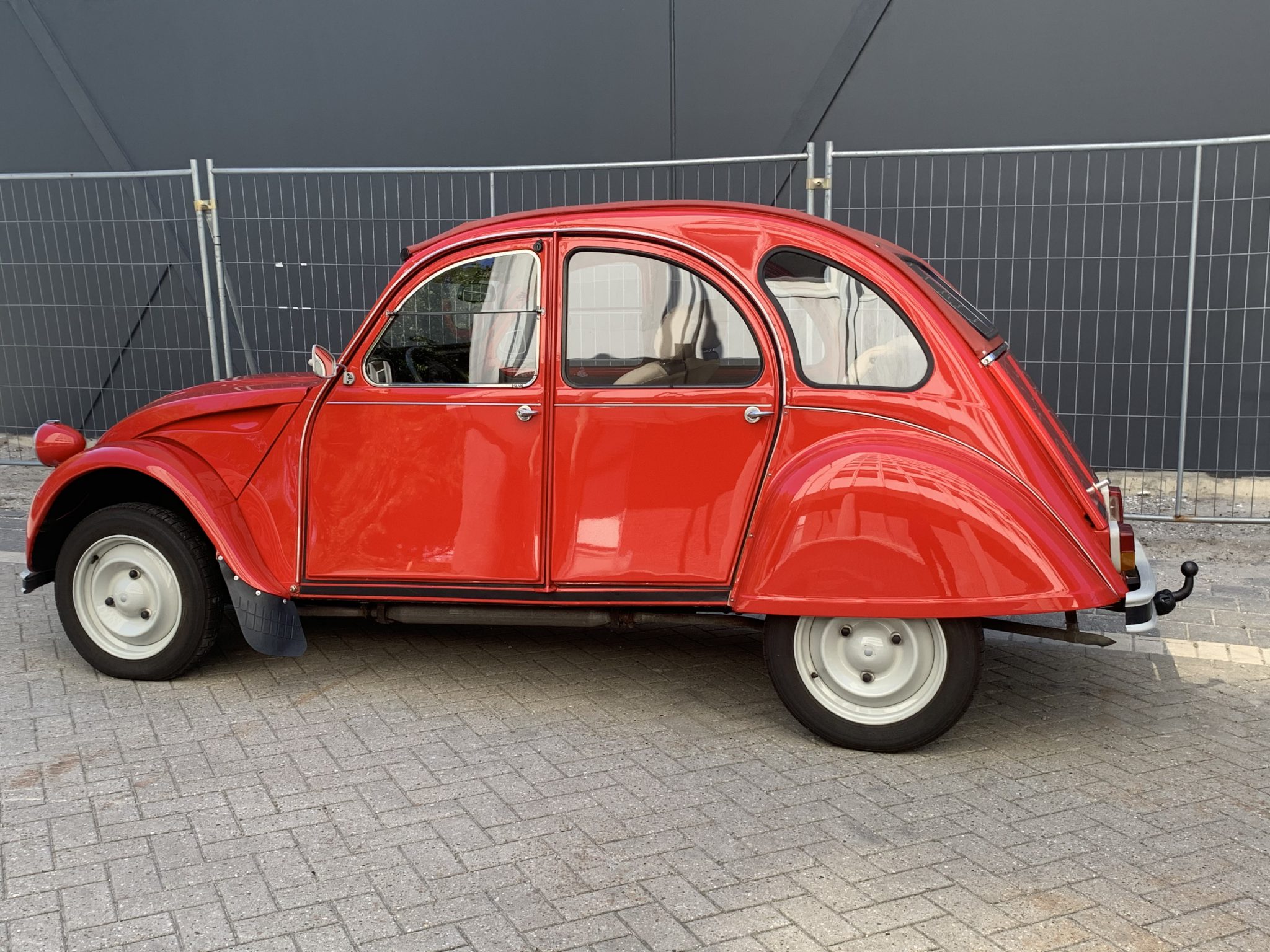 Citroën 2CV6 Club – Voitures De l ’Est