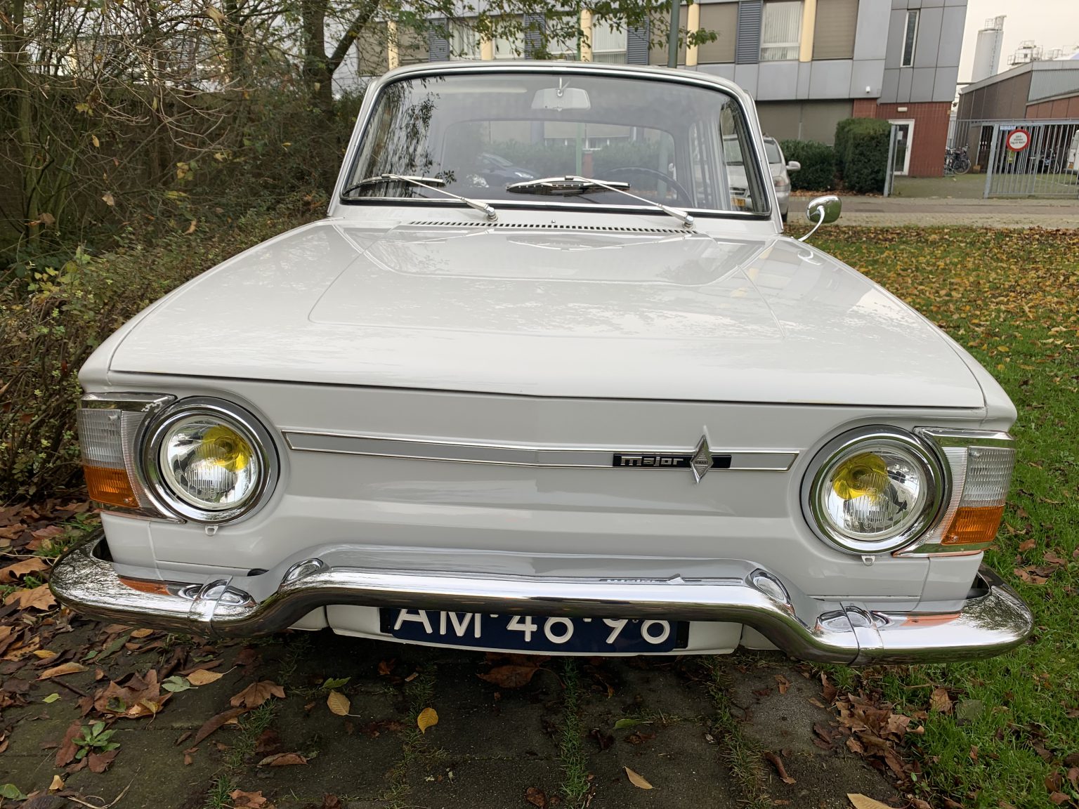 Renault R10 Major – Voitures De l ’Est