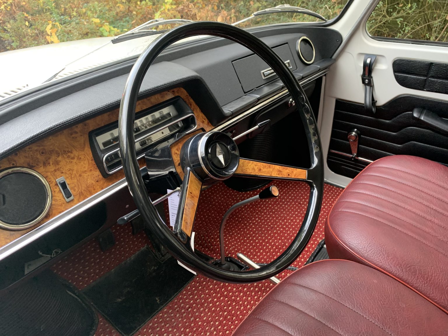 Renault R10 Major – Voitures De l ’Est