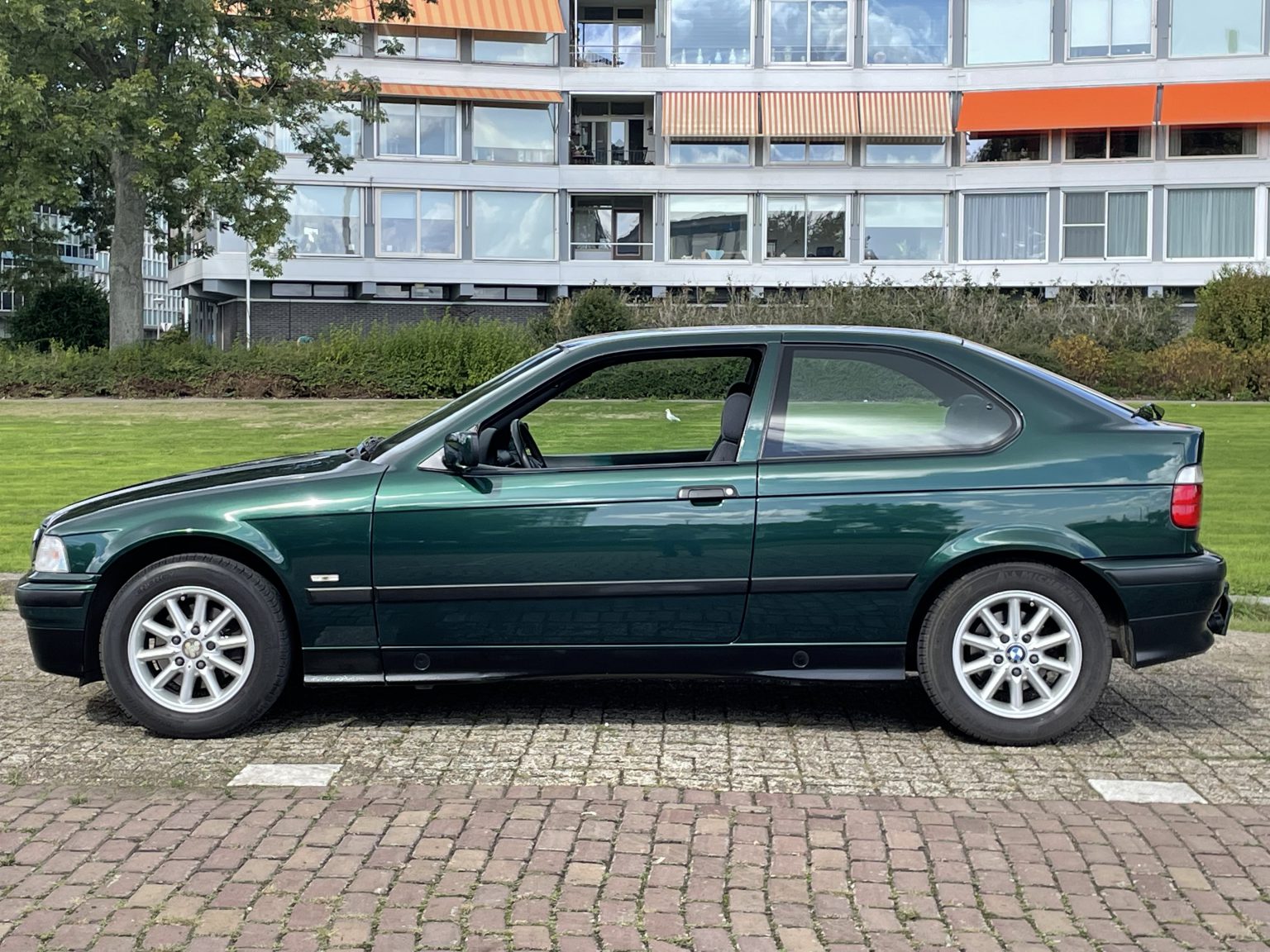 BMW 316 Compact – Voitures De l ’Est