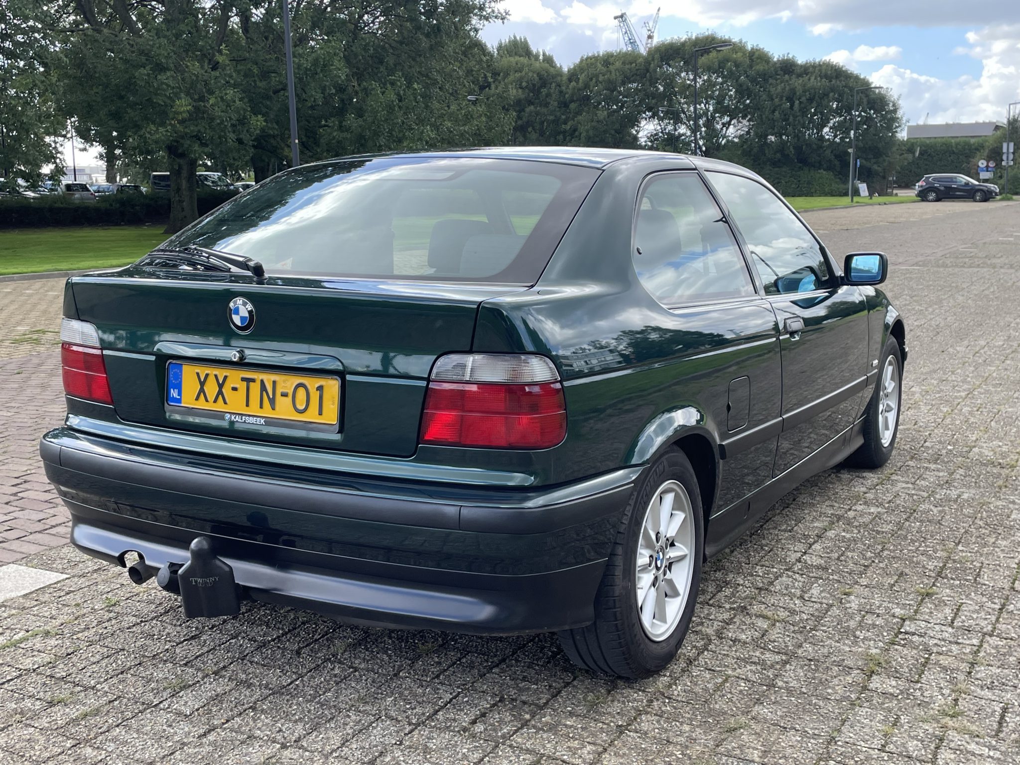 BMW 316 Compact – Voitures De l ’Est