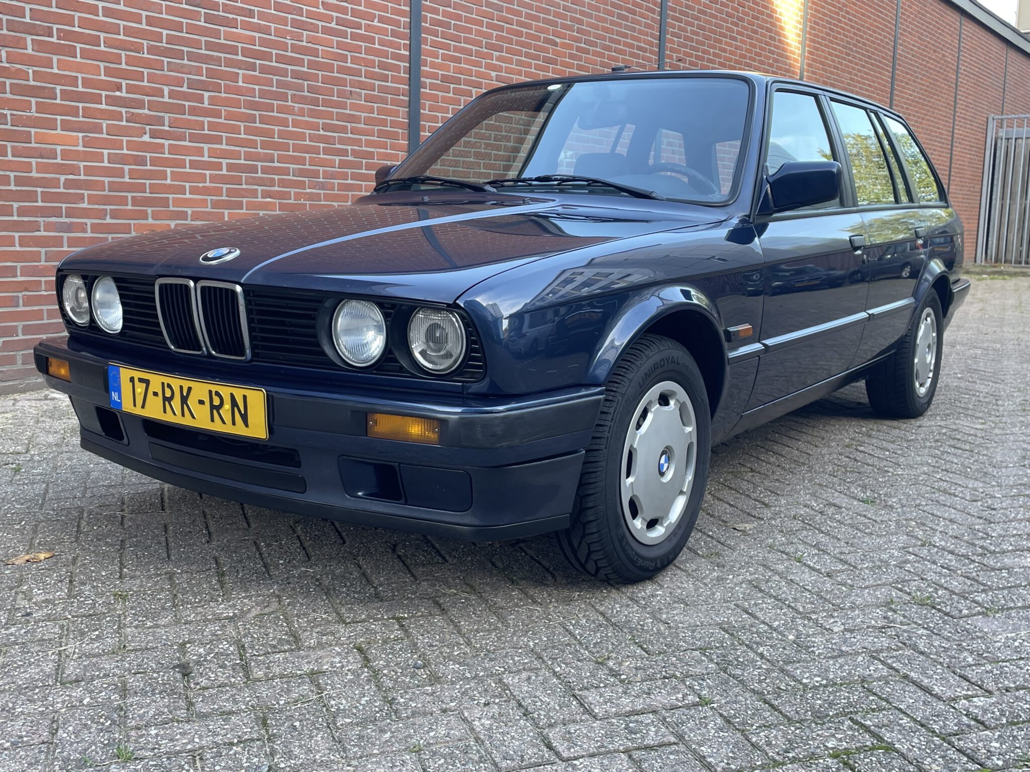 BMW 318i Touring – Voitures De l ’Est