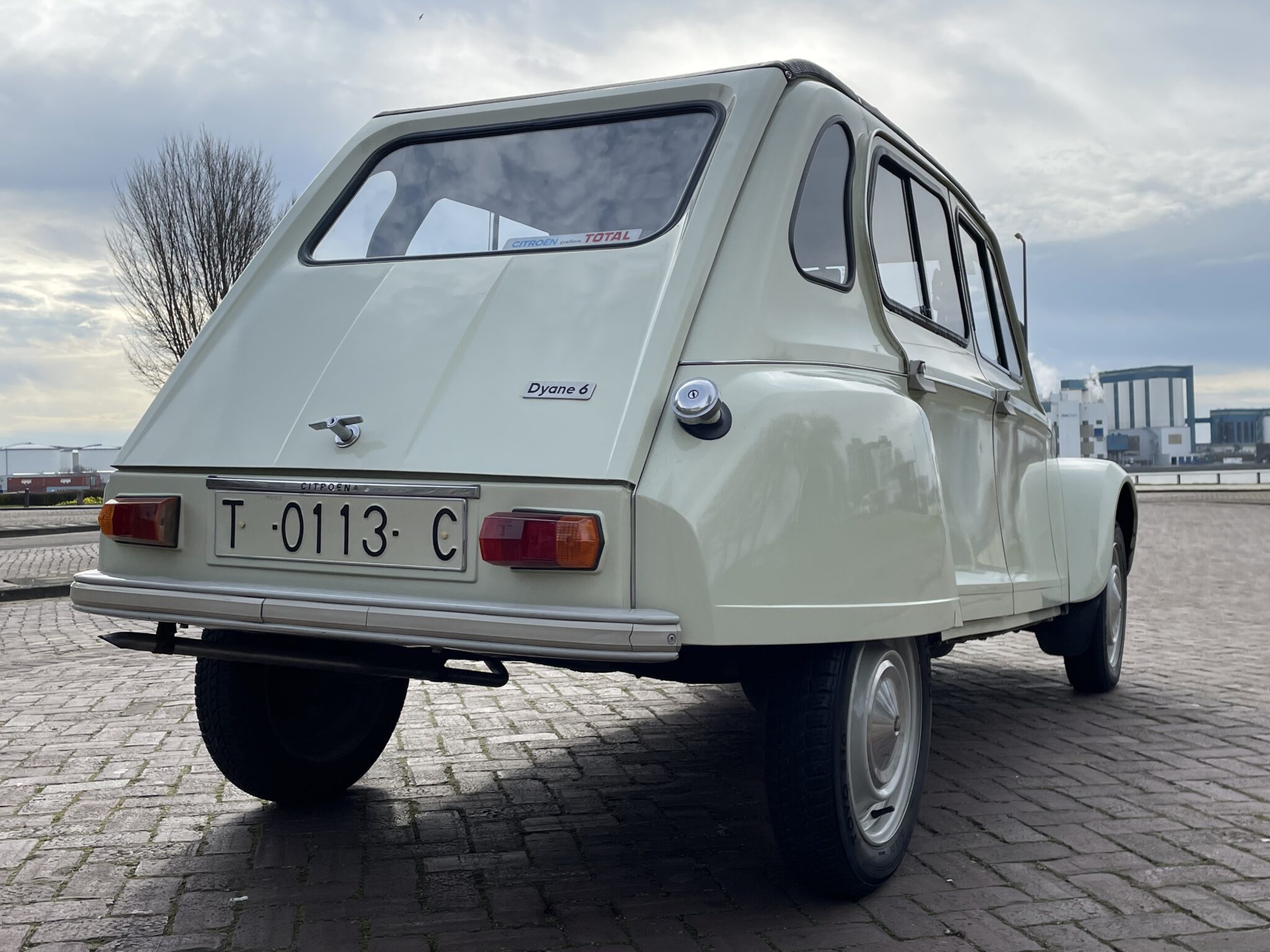 Citroën Dyane-6 – Voitures De l ’Est