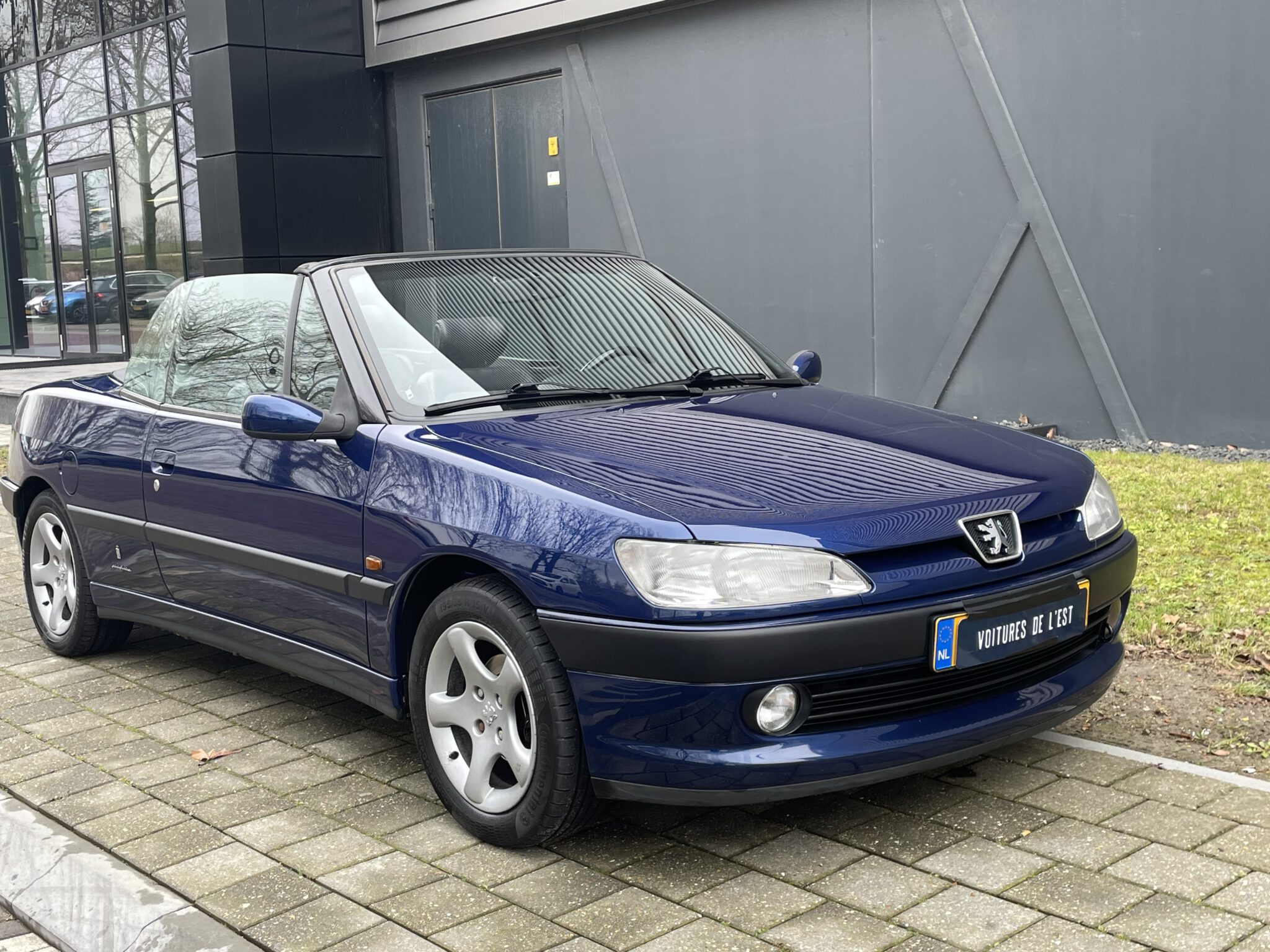 Peugeot 306 1.6 Cabrio – Saint-Tropez – Voitures De l ’Est